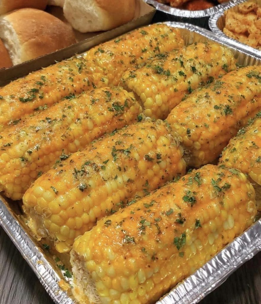 Cheesy Garlic Butter Corn on the Cob Bake – Easy Foods