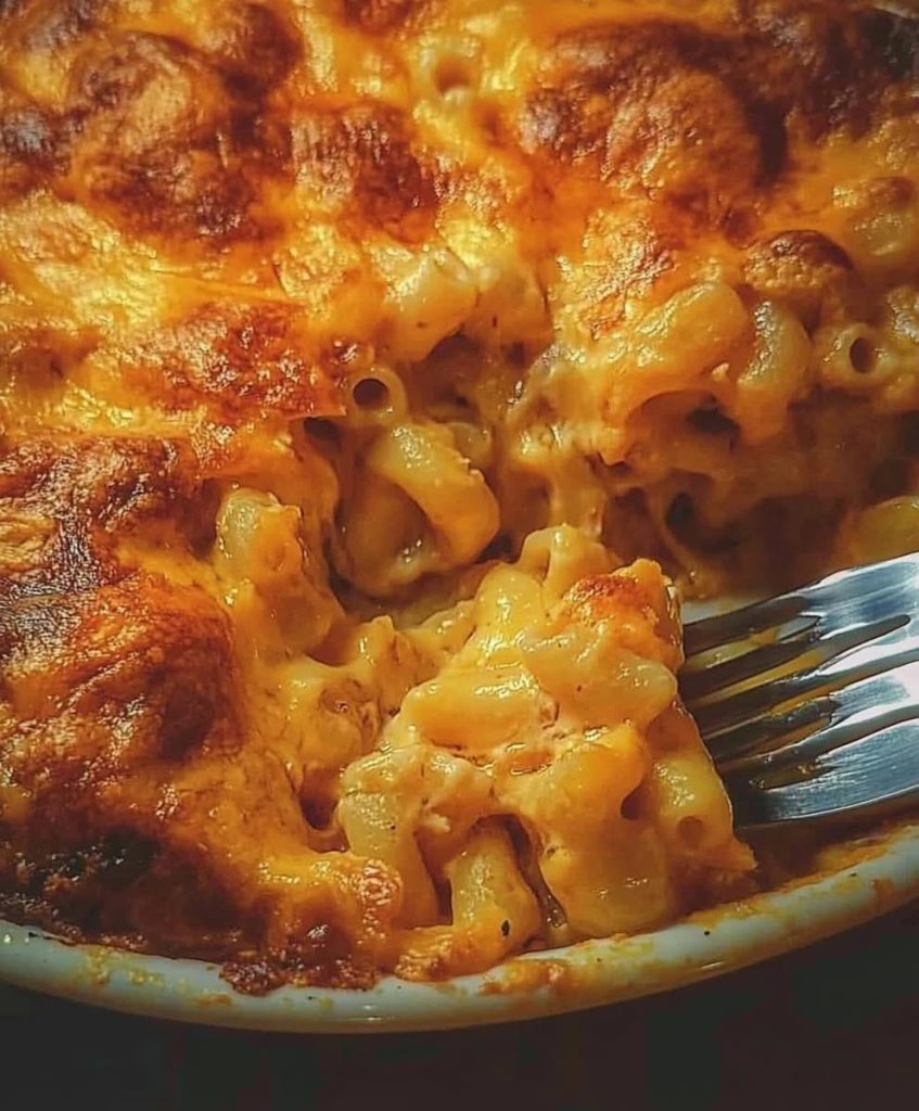 Ultra Creamy Baked Mac and Cheese with Golden Crust – Easy Foods